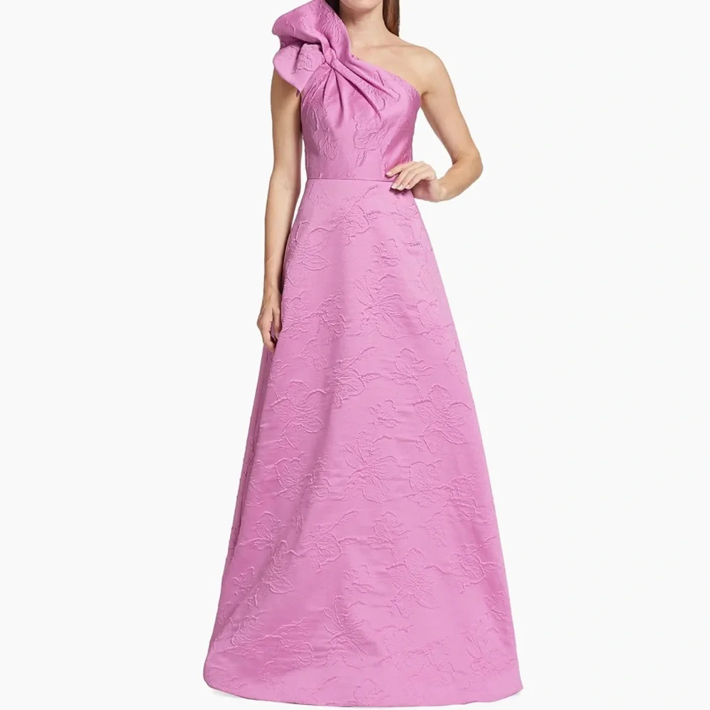 Monique Lhuillier | Dresses | Monique Lhuillier Pink Gown | Poshmark